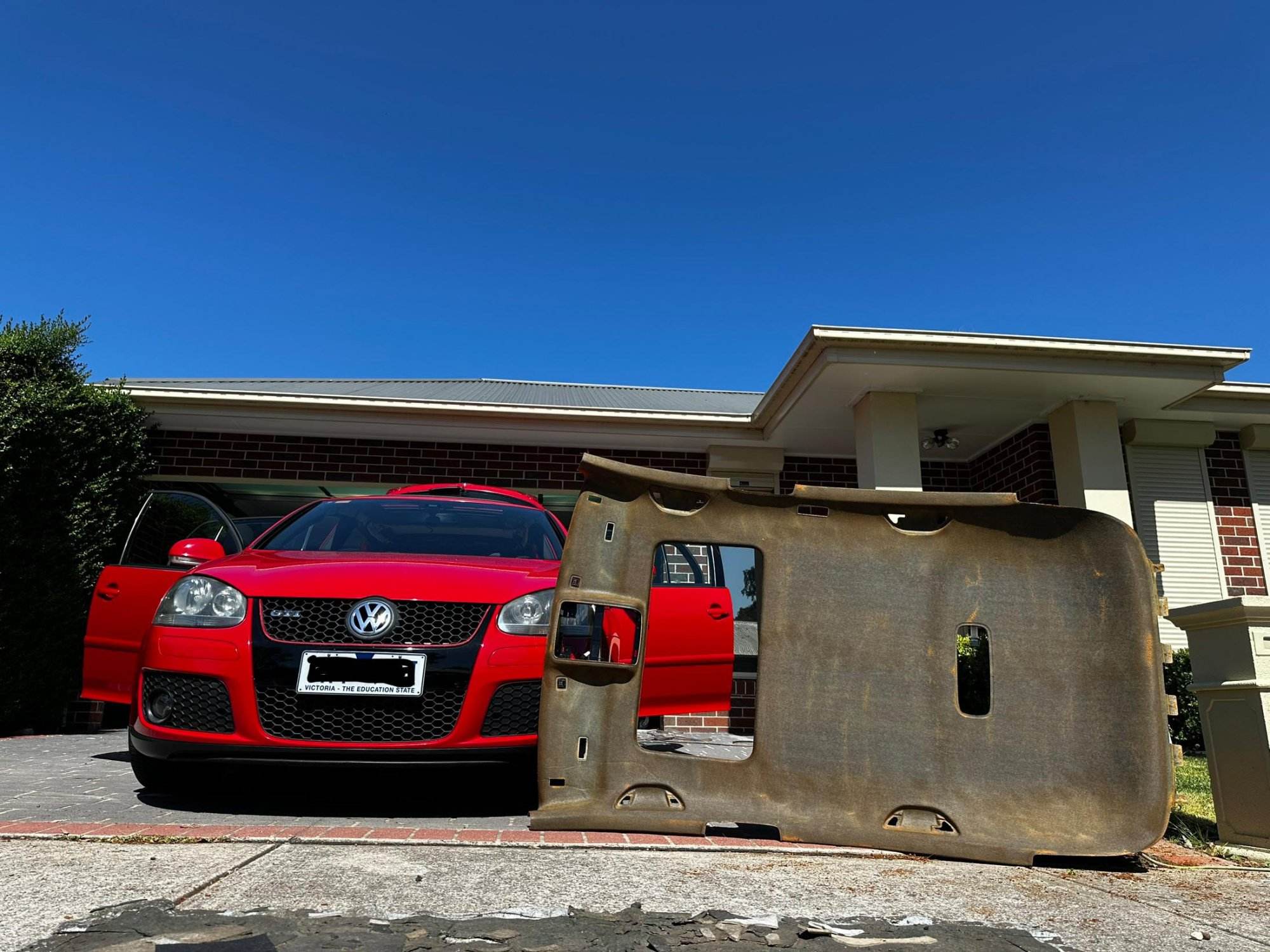 Car Roof Lining Repair :Johnson Car Celling Solutions