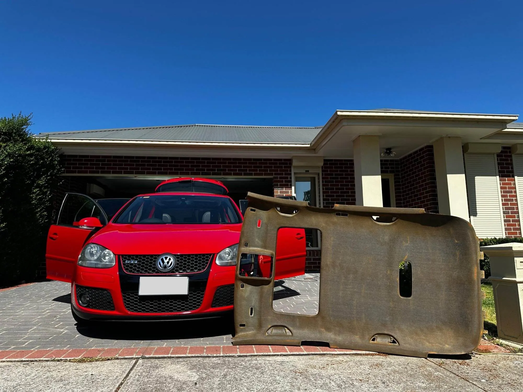 Car Roof Lining Repair :Johnson Car Celling Solutions